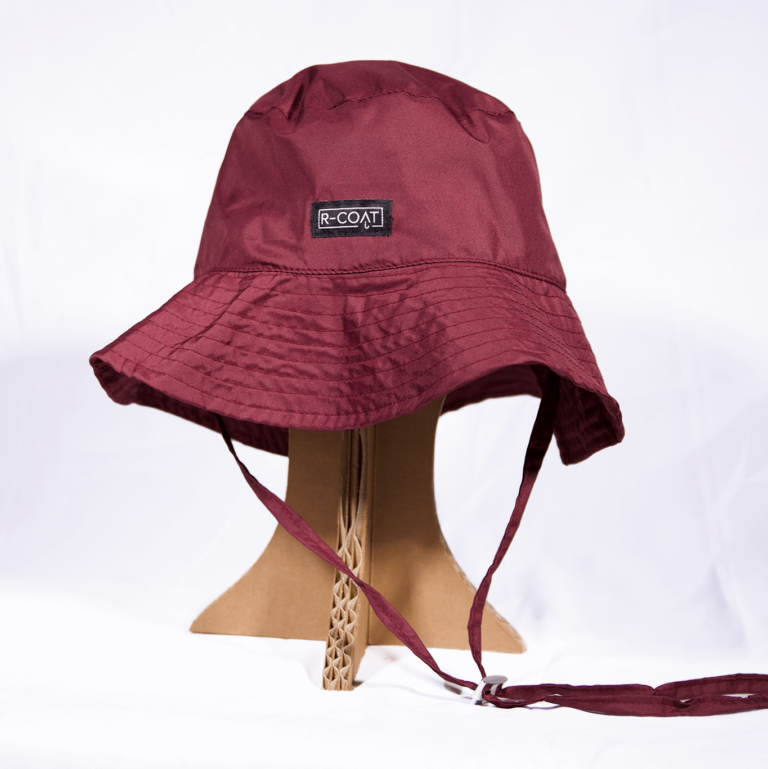 R-Coat – broken umbrellas into fashion